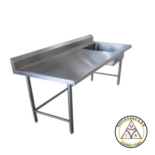 MESA A MURO CON UNA TARJA SIN ENTREPAÑO - La Casa del Chef
